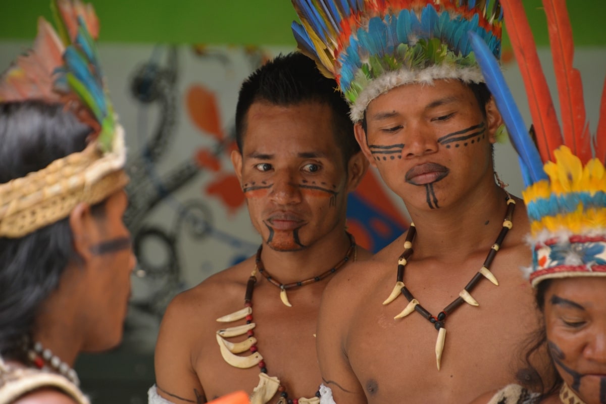 Colonialidad jurídica y ordenamiento territorial - Centro de ...